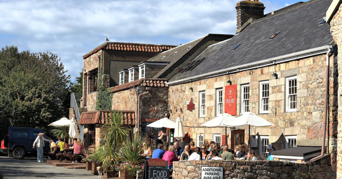 The Priory Inn | Food & Drink | Visit Jersey