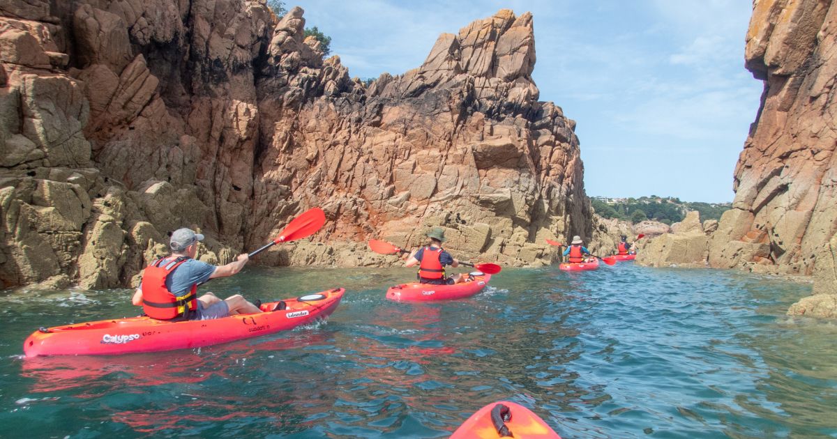 2 Hour Coastal Kayaking Tour with Kayak Nomad | Visit Jersey